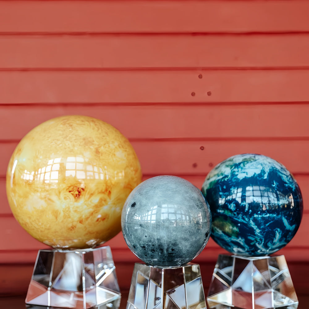 Innovative Rotating Globe Decor - MOVA Globes, A Unique Elegant Gift